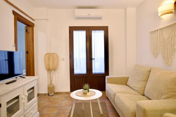 Nueva 33 Apartamentos En El Centro De Nerja - Nerja