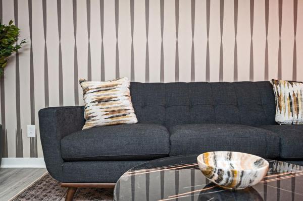 Vibrant 3bd In Sylvanhills Near Southside Beltline - Atlanta, GA