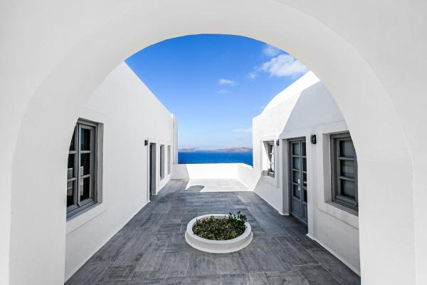 Grand Ambassador Santorini Hotel - Grecja
