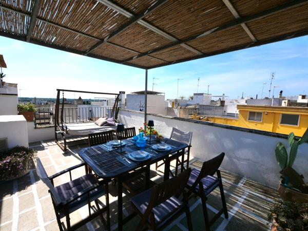 La Corte Delle Arti - Matino