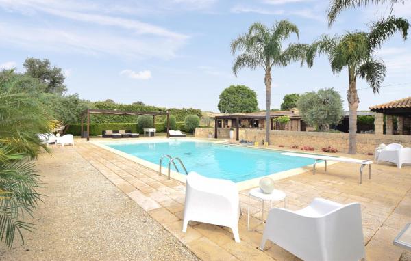 Cozy Home In Siracusa With Kitchen - Belvedere