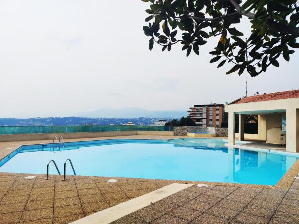 2 Bedroom Flat With Terrasse & Car-park Nice Ouest - Carros