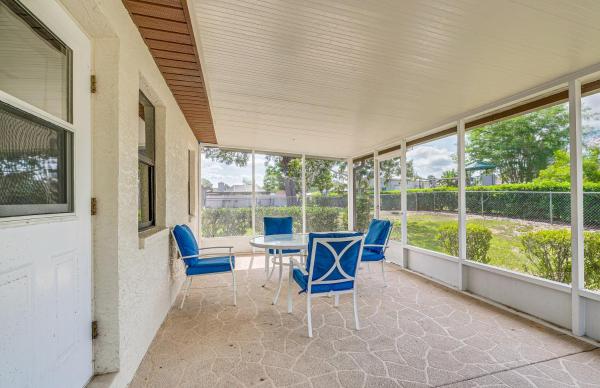 5 Mi To Weeki Wachee! Home W/ Lanai & Air Hockey - Spring Hill, FL