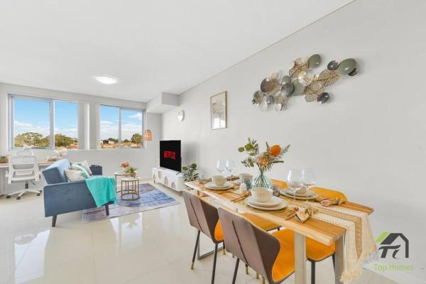 Vivid Unit Next To Campsie 6 Mins To Train Station - Strathfield