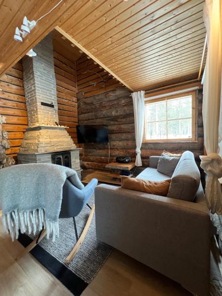 Rauhallinen Kelohuoneisto Lähellä Palveluita, Peacefull Log Apartment At Ylläs - Muonio