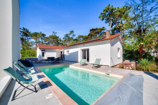 Piscine & Accès à La Réserve De La Belle-henriette - Plage de La Faute-sur-Mer (Les Bélugas)