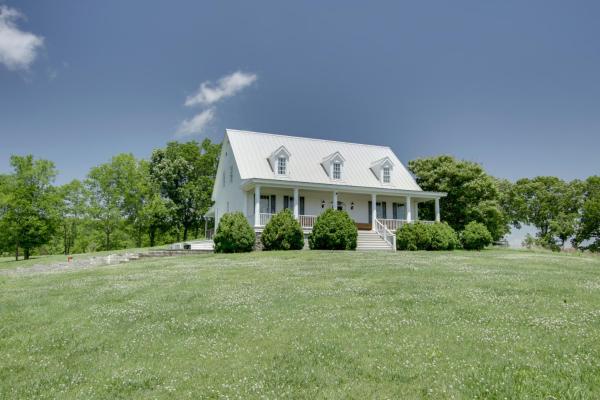 Spacious Rural Getaway In Lexington With Deck! - Alabama