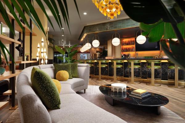 Burton House, Beverly Hills, A Tribute Portfolio Hotel - West Hollywood, CA