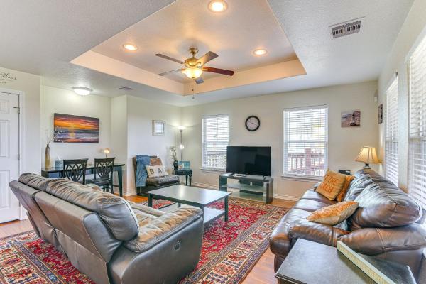 Steps To Surfside Beach Ada-friendly Home - Lake Jackson, TX