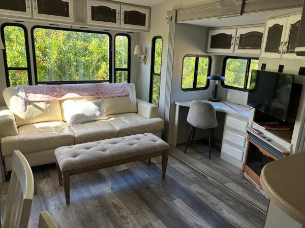 Daisy Dukes Unique Private Home On Horse Ranch! - Hemet, CA