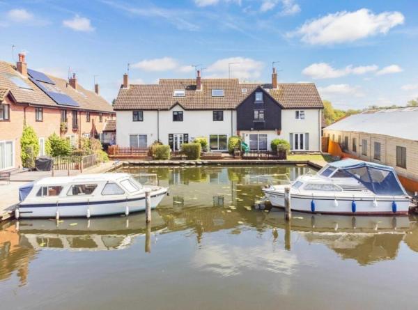 Cottage On The Quay - Wroxham