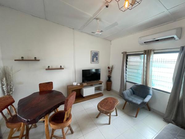 Big & Beautiful House For 3 - Osu Center Potbelly - Accra