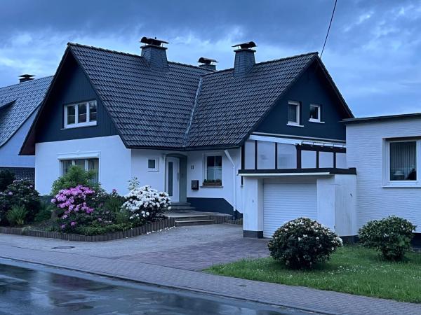 Modern Und Rustikal Mit Kamin Ferienwohnung Kohlert - Bad Berleburg