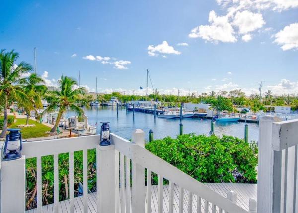 Private 174ft Dock, Boat Launch, Sombrero Beach - Marathon, FL
