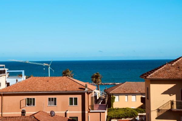 Vista Mare 2 Suites 150 Mt From Sea - San Bartolomeo al Mare