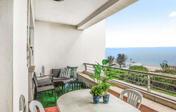 Amazing Apartment In Villarosa Di Martinsic - Martinsicuro