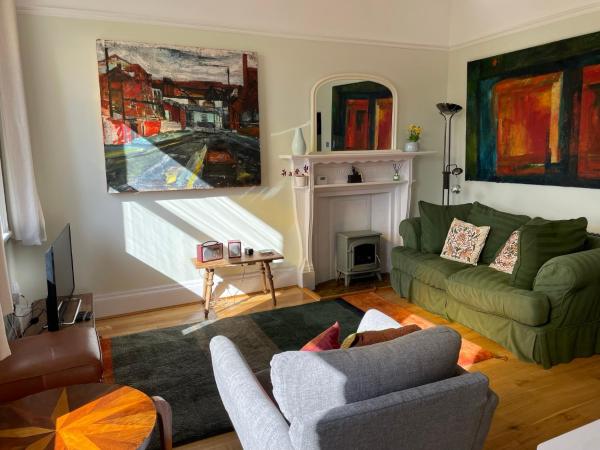 Airy Apartment Sefton Park -