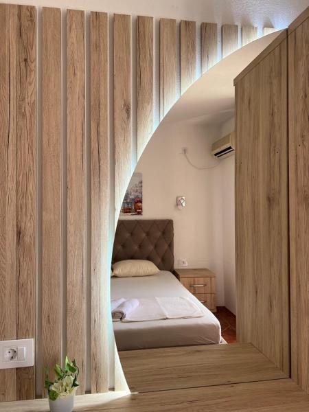 Kontiki Apartments - Montenegro