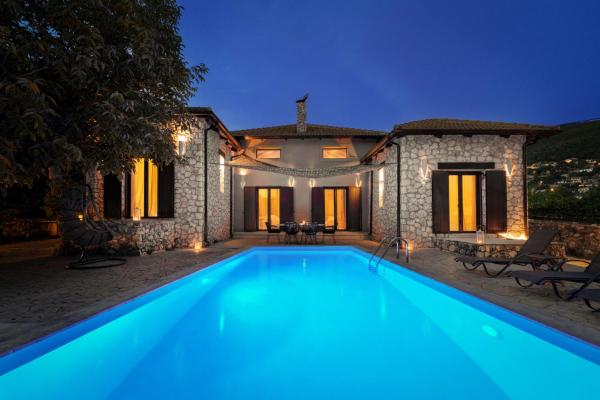 Villa Terra, Private, Luxury Villa With Pool 10 Mins Drive From The Beach - レフカダ島