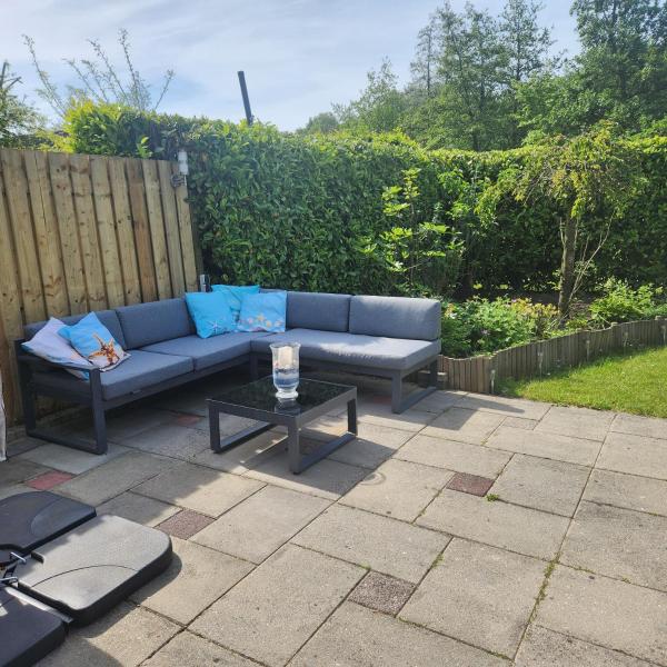 Vakantiehuis Op Villapark Oesterbaai Aan Zee , Met Speeltuin Grenzend Aan De Tuin - Zeeland