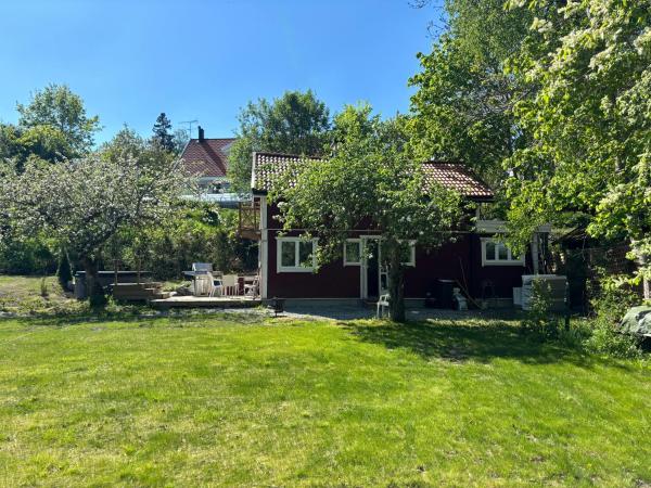 1800 Tals Sjötorp Med Egen Strand Och Brygga - Vaxholm