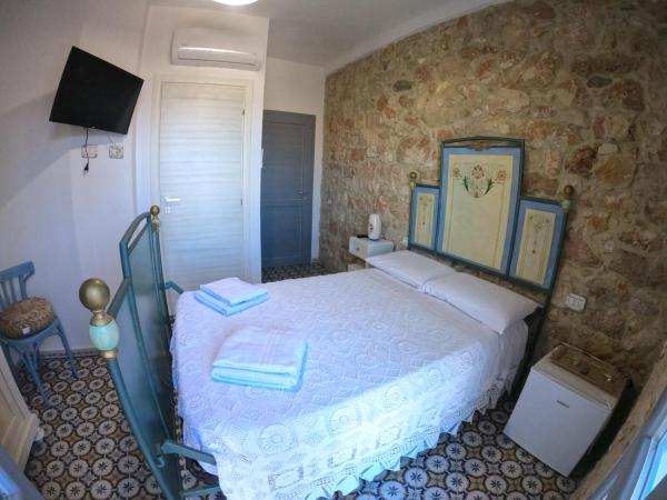 Dommu De Nannai Moro: Camera Con Bagno E Balcone - Santa Maria Navarrese