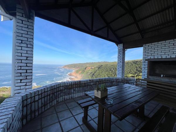 Blue Whale Resort - Victoria Bay