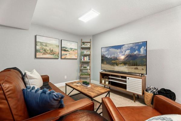 Beautiful Old Town 2 Bedroom Apartment With Bikes! - Fort Collins, CO