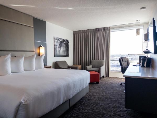 Carriage House Hotel And Conference Centre - Calgary