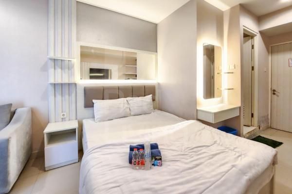 Redliving Apartemen Grand Kamala Lagoon-asl Room - Bekasi