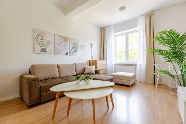 Sage Apartment Near Train Station Bratislava - Bratislava