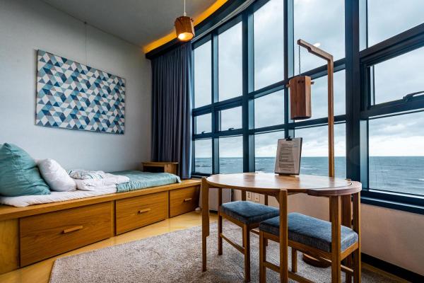 Nurat-cheonggulmul - Jeju-si