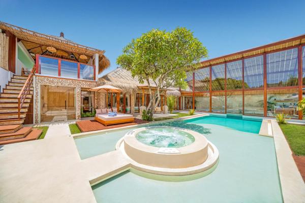 Villa Vienna - New 8bdr Jacuzzi Sauna And Cinema - Seminyak