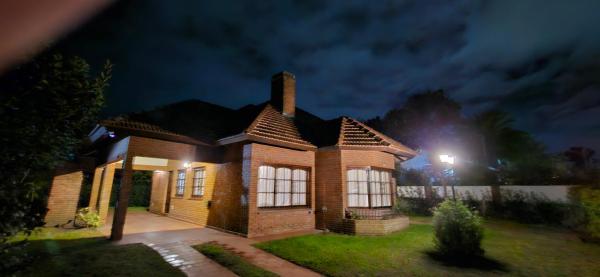 Casa Tinta Roja 1 - Villa Gesell