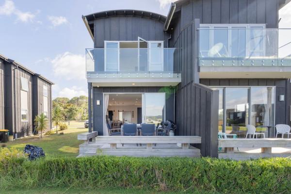 Matarangi Villas - Matarangi Holiday Home - Coromandel