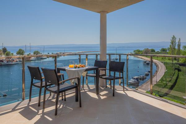Ap 4+2 In One Of The Most Luxury Building In Omis - Dugi Rat