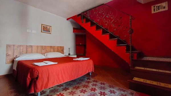 Traditional Sicilian Home - Santo Stefano di Camastra