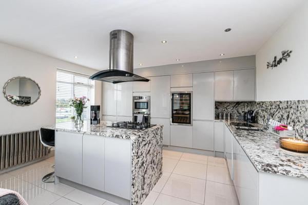 The Popular Chester Racecourse Apartments, Duplex, Sleeps 4, Free Parking - Chester