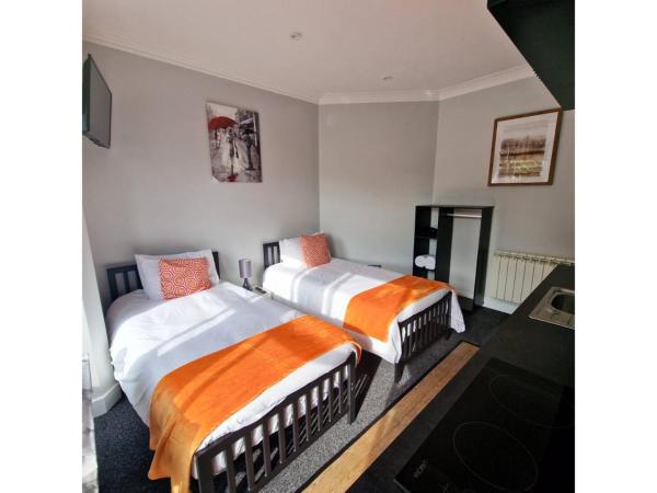 Budget Studio Apartment Ensuite Shower & Parking - Norwich