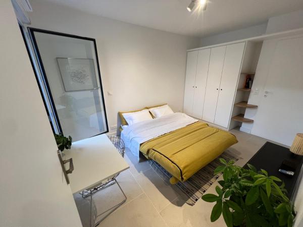 Studio Indépendant Avec Terrasse - Villejuif