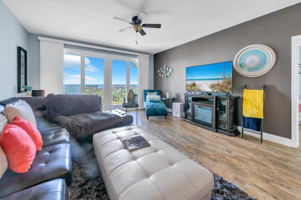 Laketown Wharf 1829 By Emerald Coast Retreats - Panama City Beach, FL