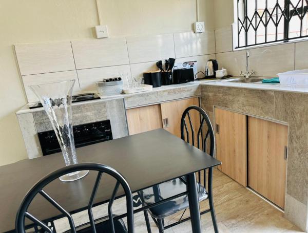 Likehome Guesthouse - Krugersdorp