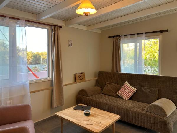 Rejuvenated 70s Cottage - Hersonissos
