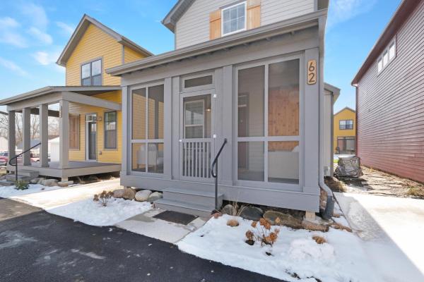 Just A Little Longer - Ottawa, IL