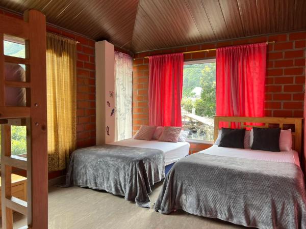 Holiday House - 3 Bedroom 3 Bathroom - Banos