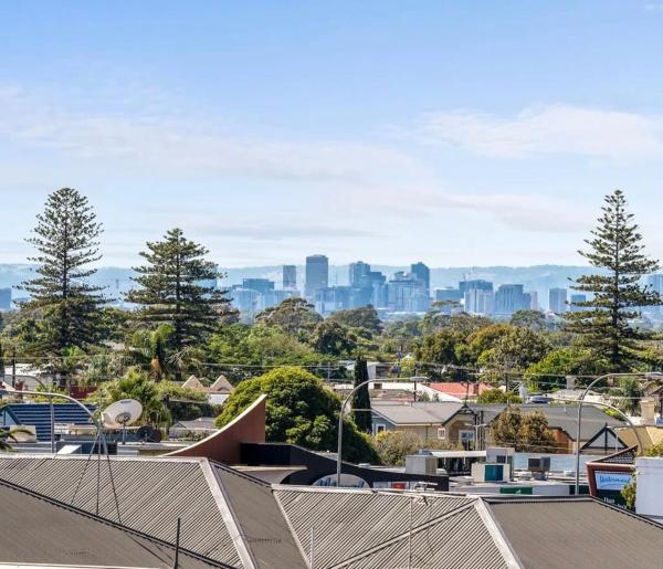 Glenelg Oasis, Pool, Gym, Spa & Sauna, Free Parking, City Views - South Australia