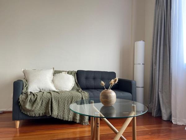Goldsbrough Business Boutique - Sydney