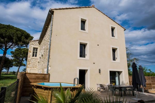 Domaine De Mérins, 10 Couchages Avec Piscine, Face à La Rivière, à 4km De La Plage - Fleury