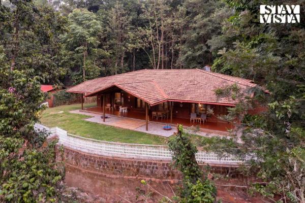 Stayvista At Villa Estuaire With Bathtub - Kodagu