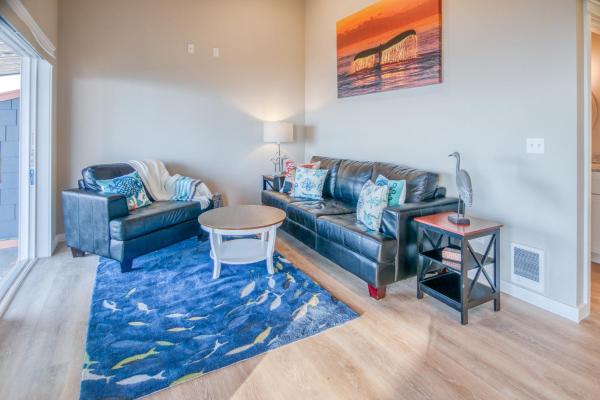 Ocean View & Whale Watching! Spouting Horn Three - Depoe Bay, OR